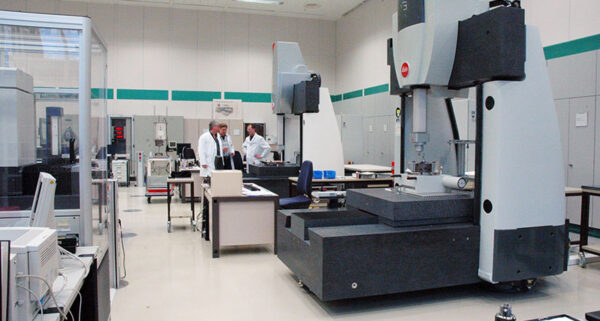 CMM vs VMS: Which Measuring System Is Right for Your Factory? - HansVue